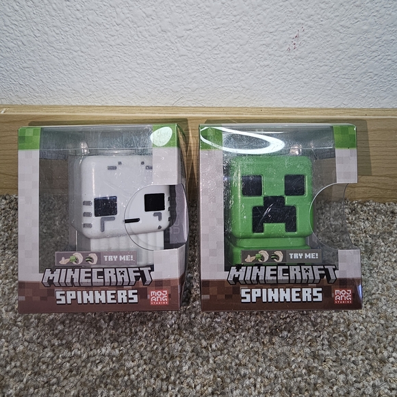 Minecraft | Toys | Minecraft Spinners Action Figure Set Green And White ...